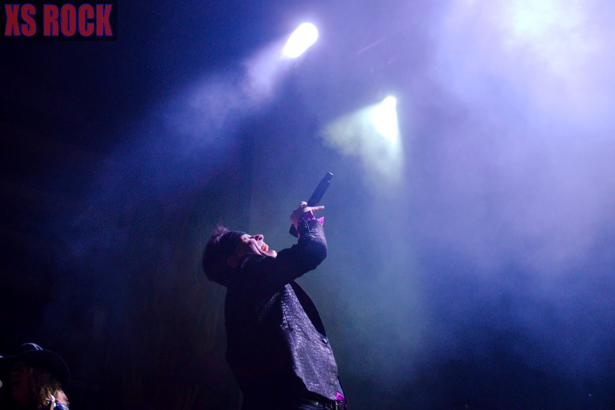 Extreme's Fantastic Live Concert Leaves Audience In Awe